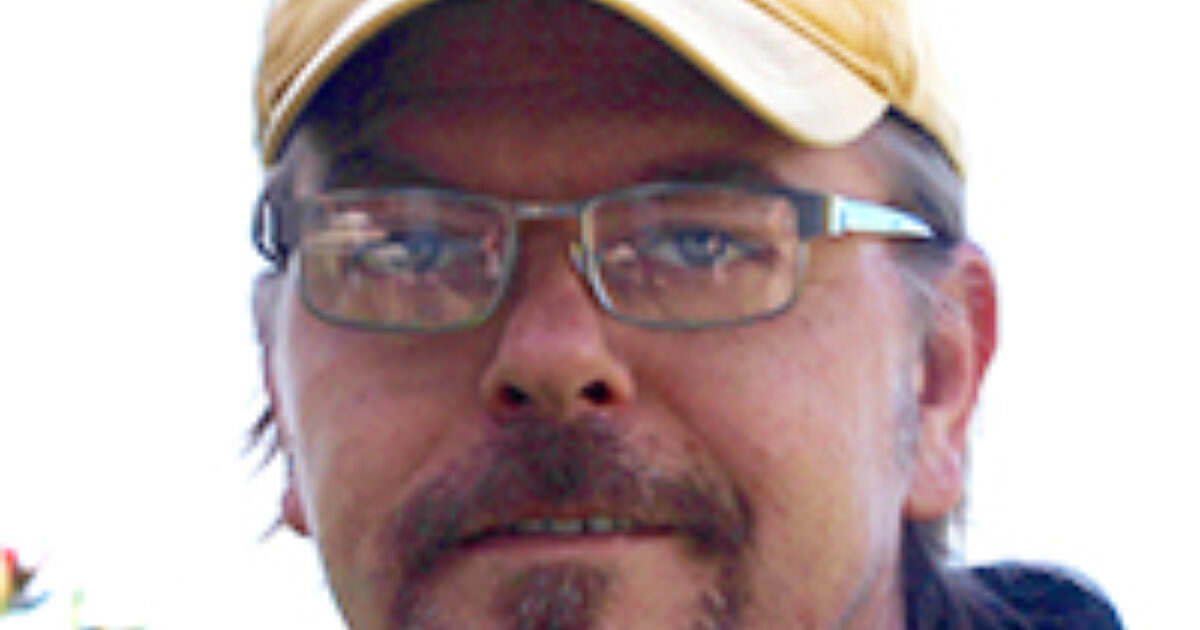 Rob Saley - Artist-in-Residence | Adventure Canada