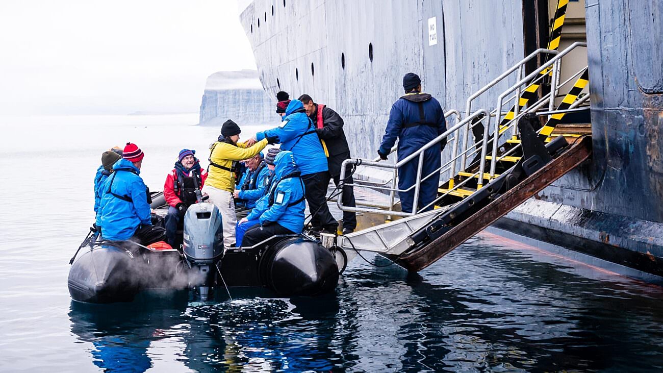 How to Have a Splash (While Staying Safe and Dry!) on a Zodiac ...