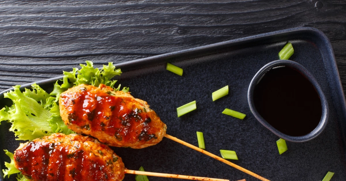 6 tsukunes de dinde, sauce yakitori aux arachides | Antoine.ca