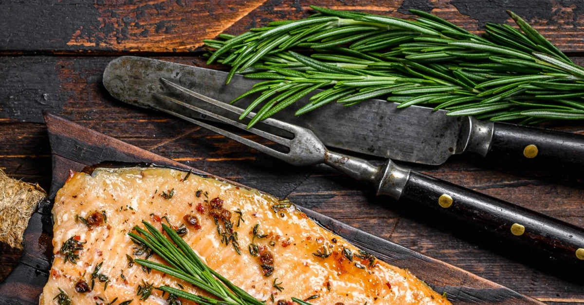 Omble chevalier Opercule de Ahuntsic fumé à chaud (200g), sauce ...