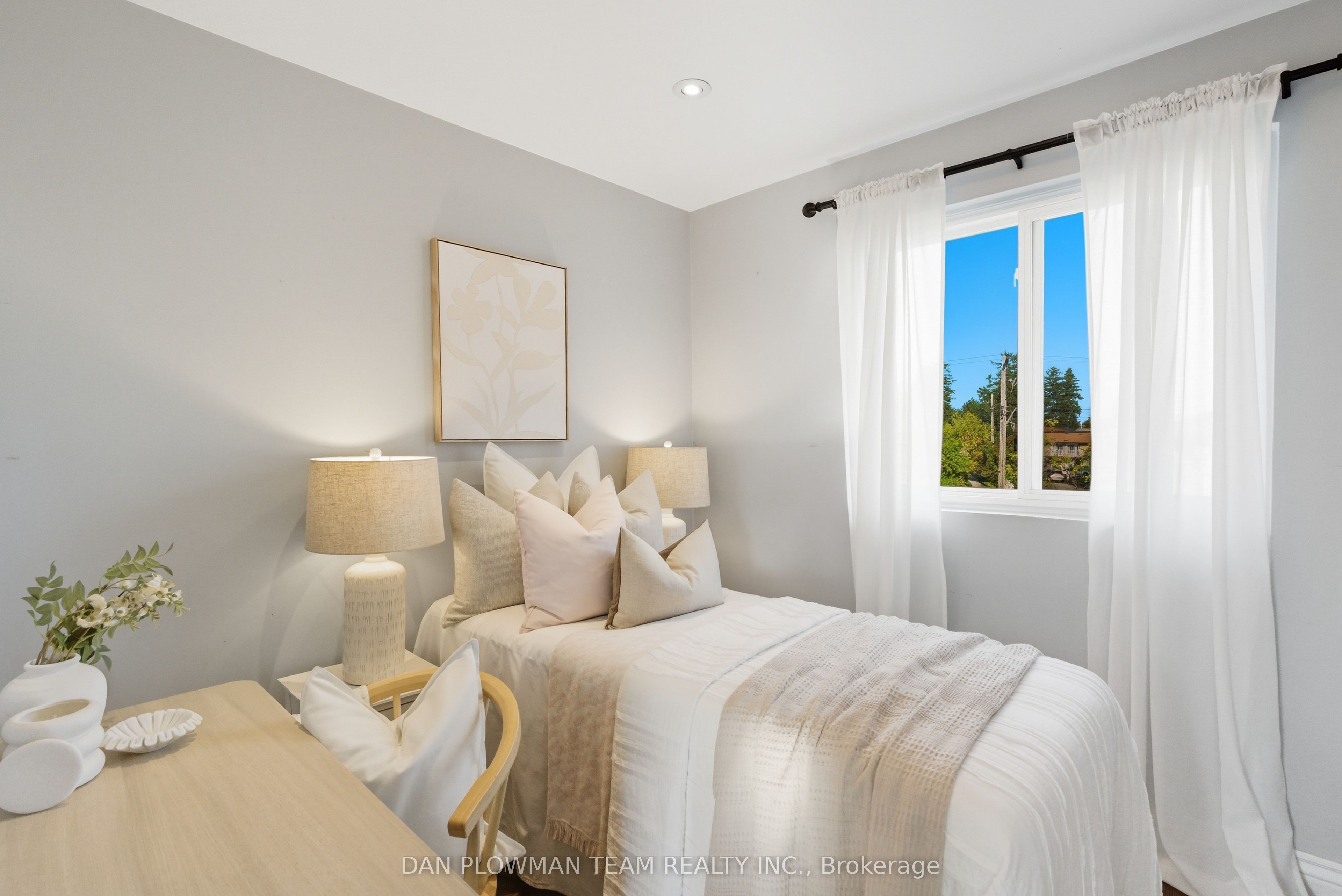 22 Athenia Ct, Toronto, ON - 2-Storey for Sale @ $749K | SoldWell