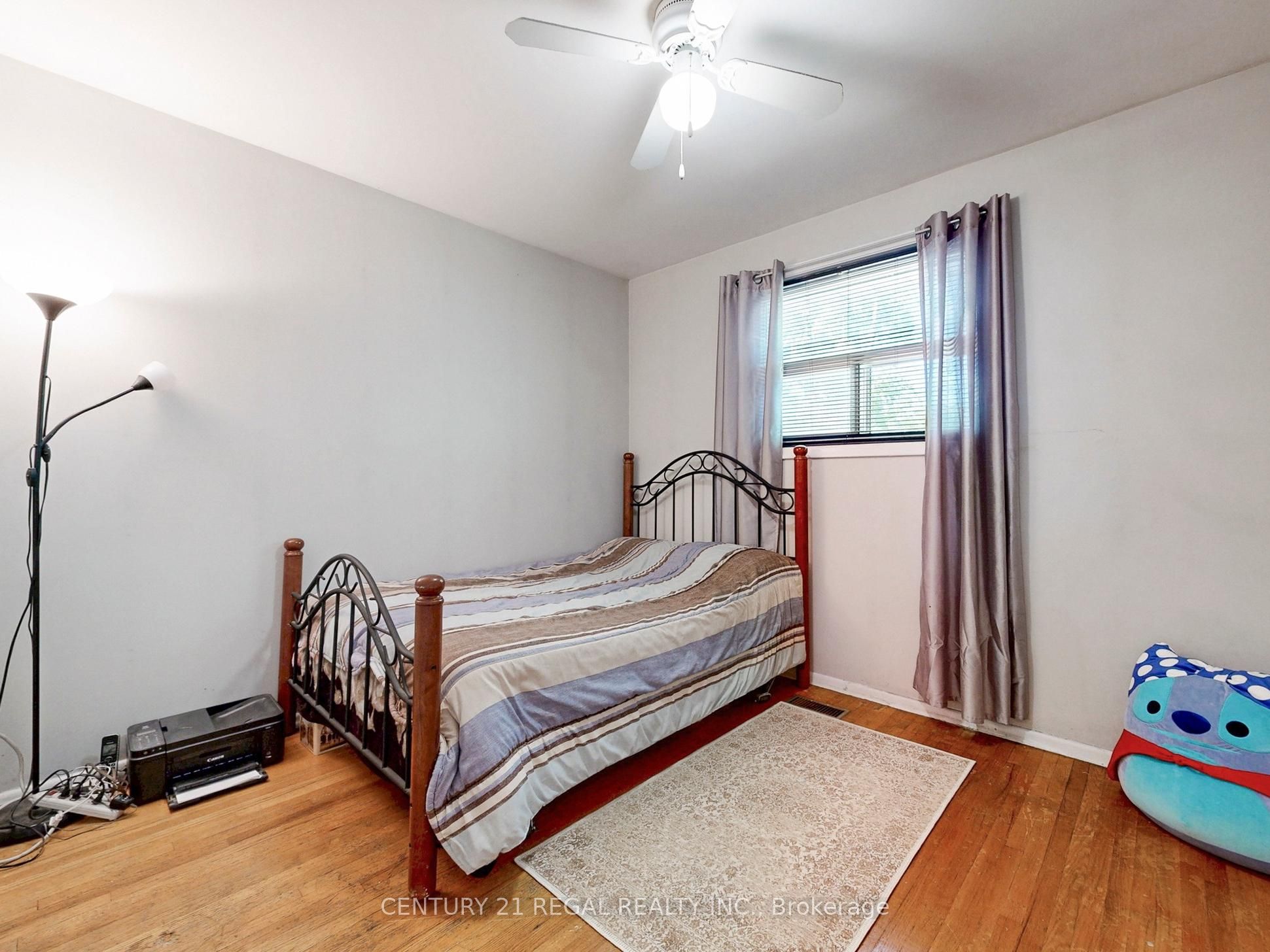 94 Billington Cres, Toronto, ON - Backsplit 4-Level for Sale @ $849.9K ...