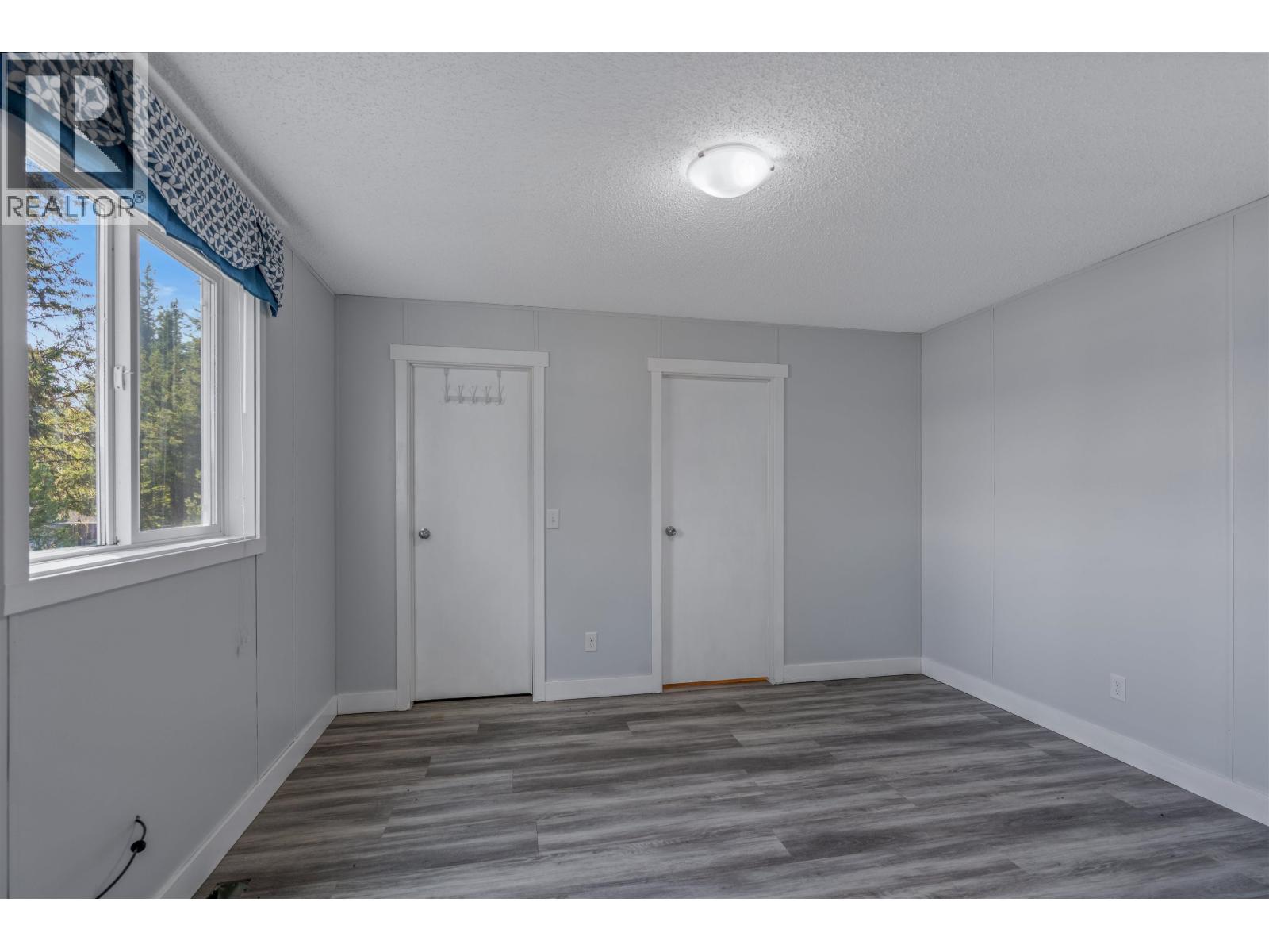 2496 Big Lake-Tyee Lake Road #B, Horsefly, BC - Mobile/Trailer for Sale ...