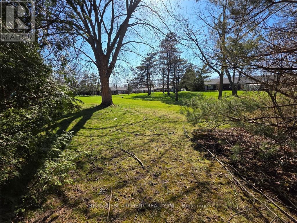 16 Sister Varga Terrace, Hamilton (Kennedy), ON - Condo Townhouse ...