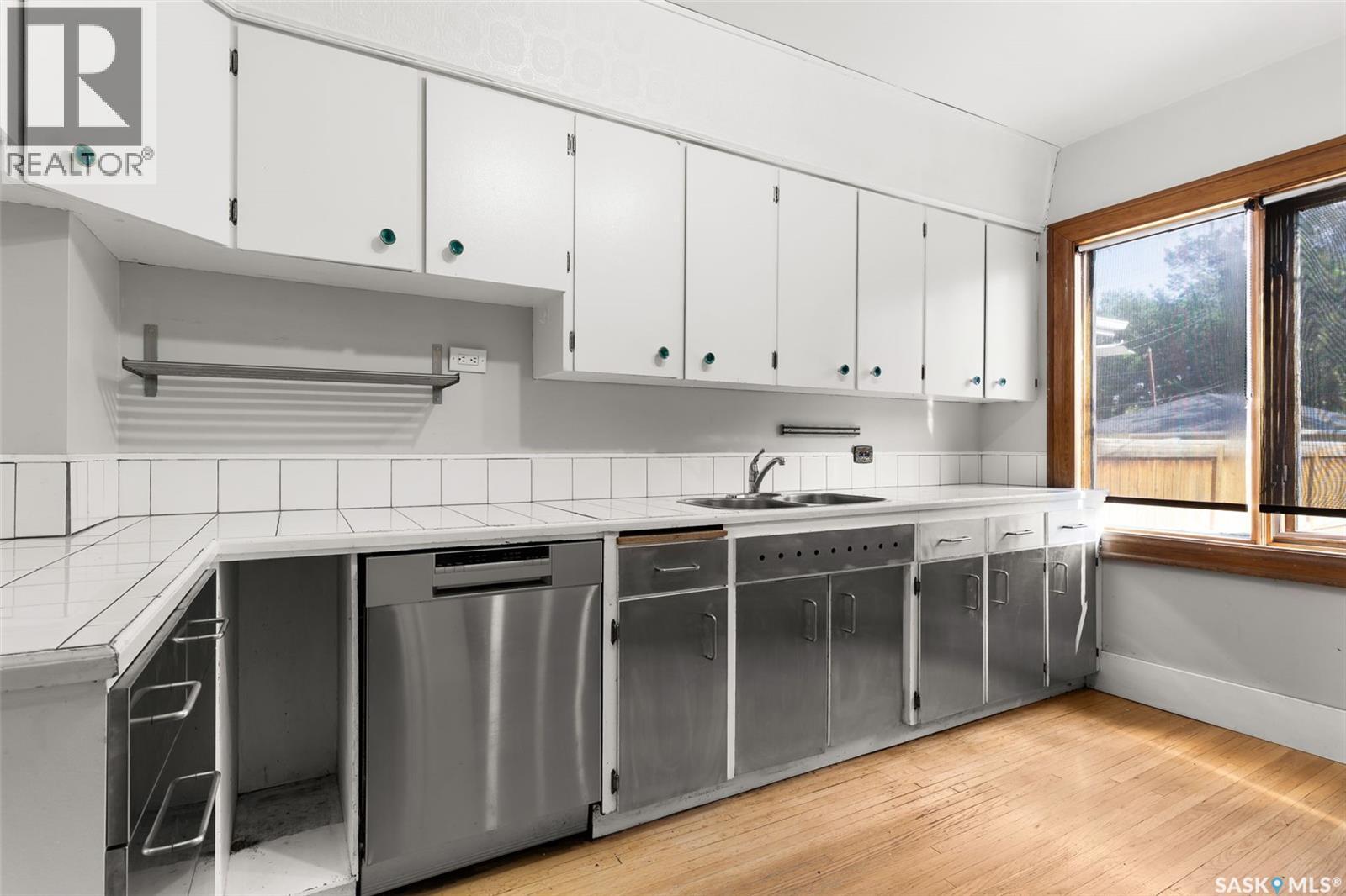 1937 Toronto Street, Regina, SK - Detached 2 Level for Sale @ $199.9K ...