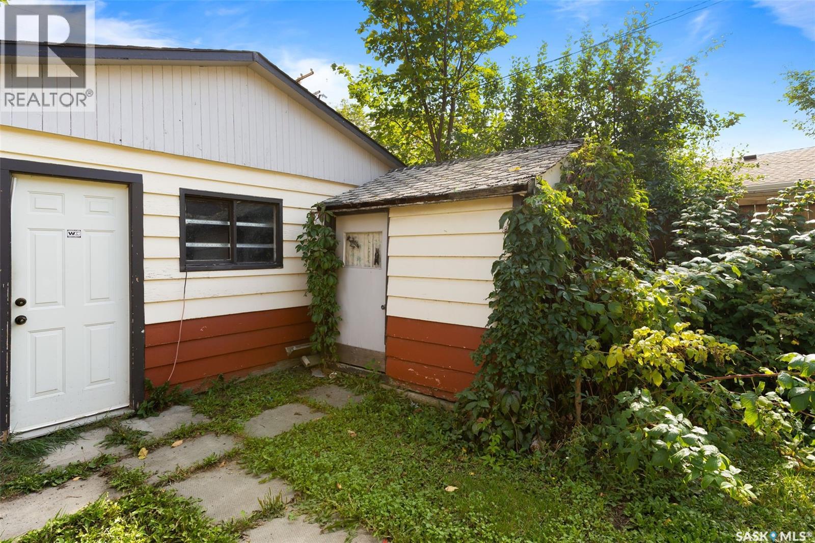 1937 Toronto Street, Regina, SK - Detached 2 Level for Sale @ $199.9K ...