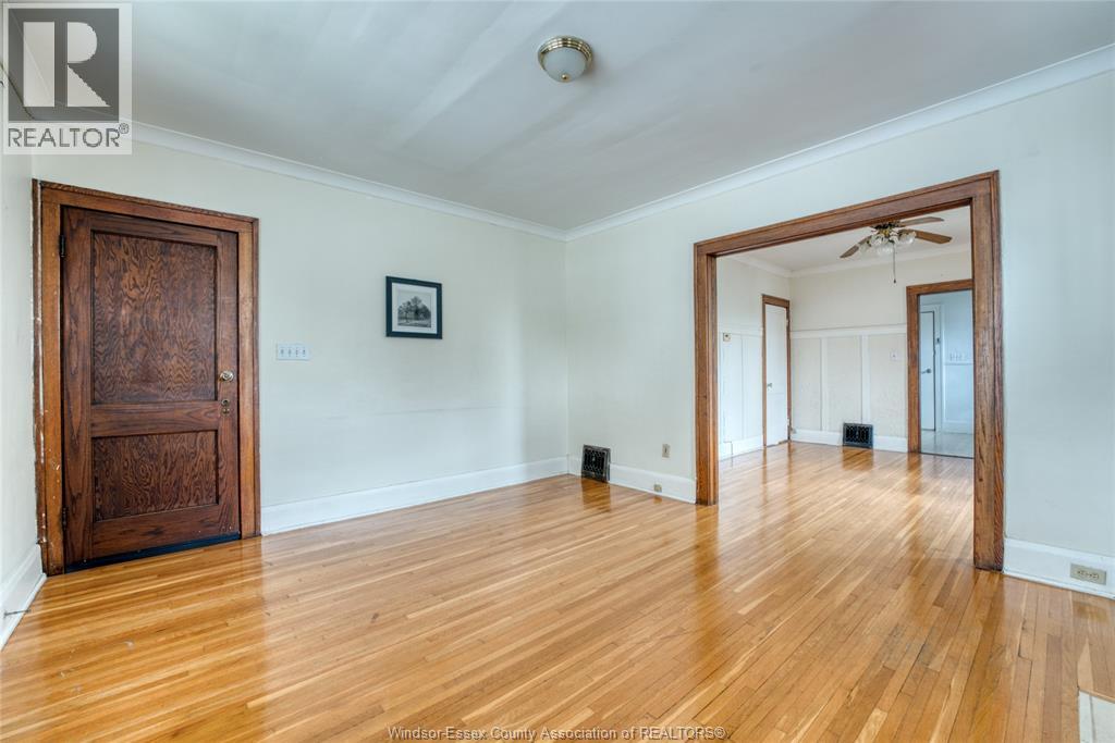 135 Oak, Windsor, ON - Duplex for Rent @ $1,695 | SoldWell