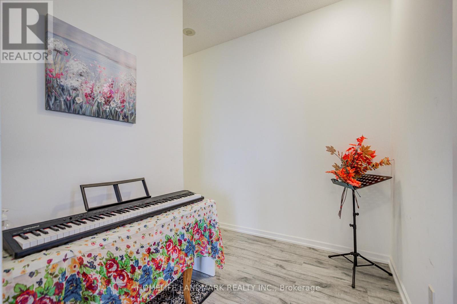 50 Forest Manor Road #302, Toronto (Henry Farm), ON - Condo Apartment ...