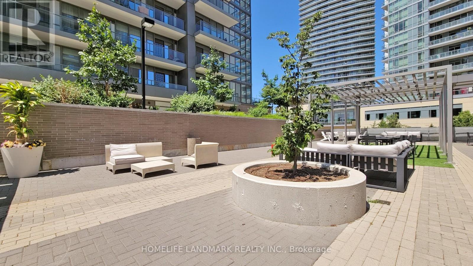 50 Forest Manor Road #302, Toronto (Henry Farm), ON - Condo Apartment ...