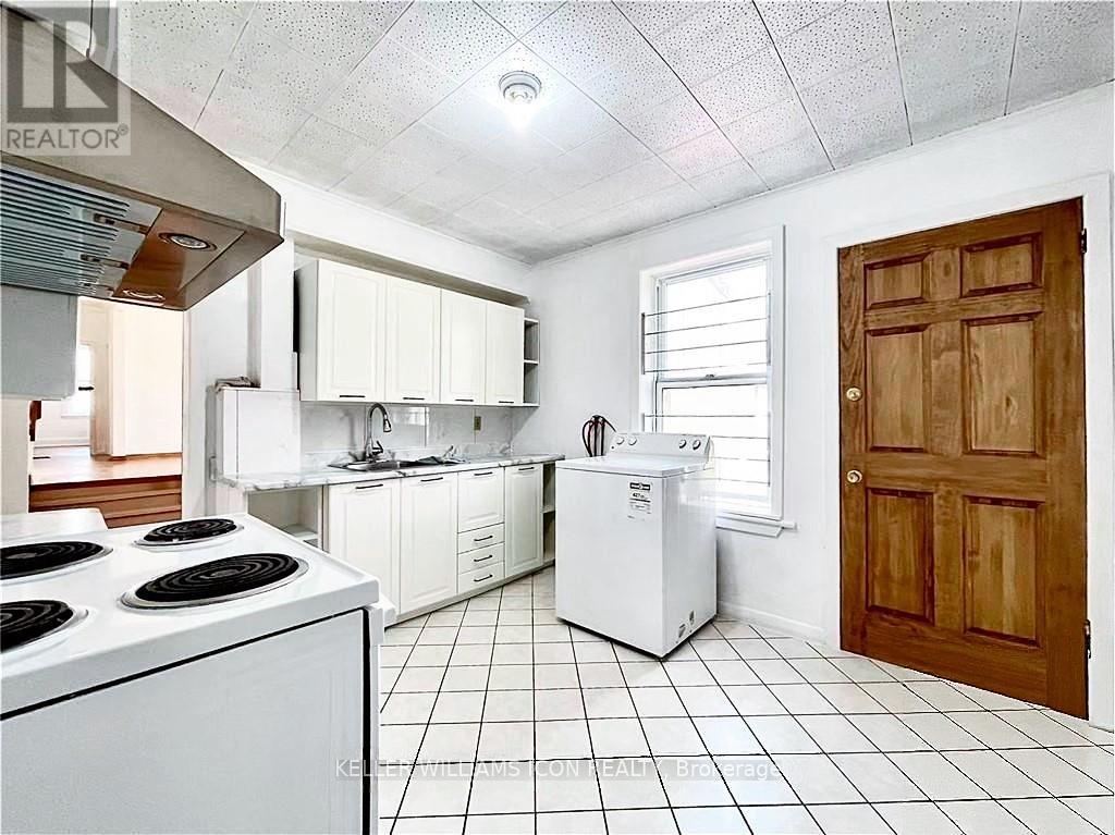 51 Bell Street N #2, Ottawa, ON - Duplex for Rent @ $1,950 | SoldWell