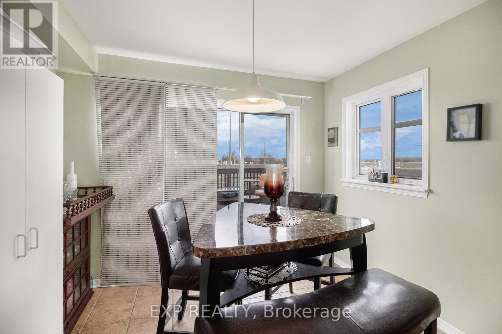 258 Trail Side Circle, Ottawa, ON - Attached/Row House/Townhouse for ...