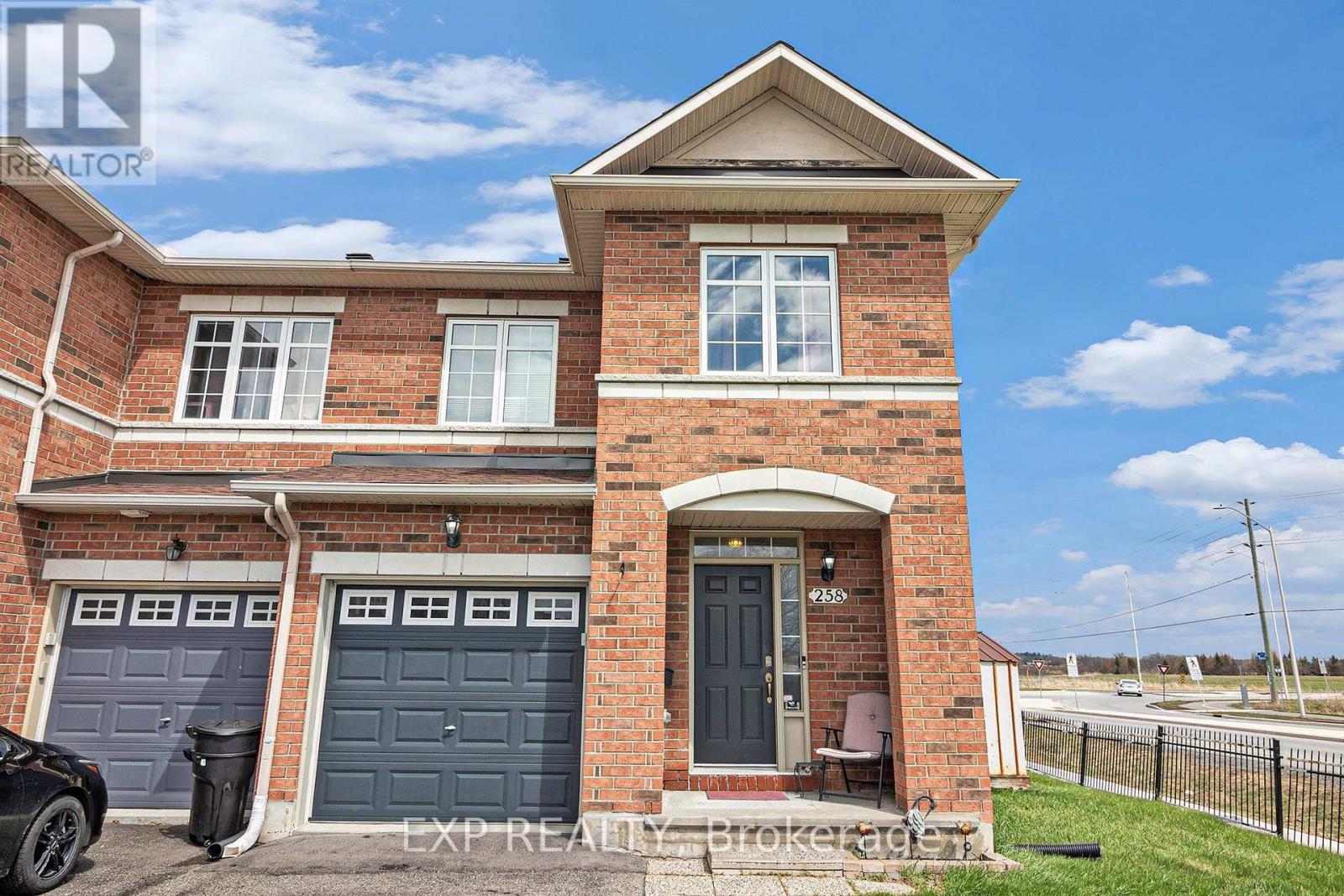 258 Trail Side Circle, Ottawa, ON - Attached/Row House/Townhouse for ...
