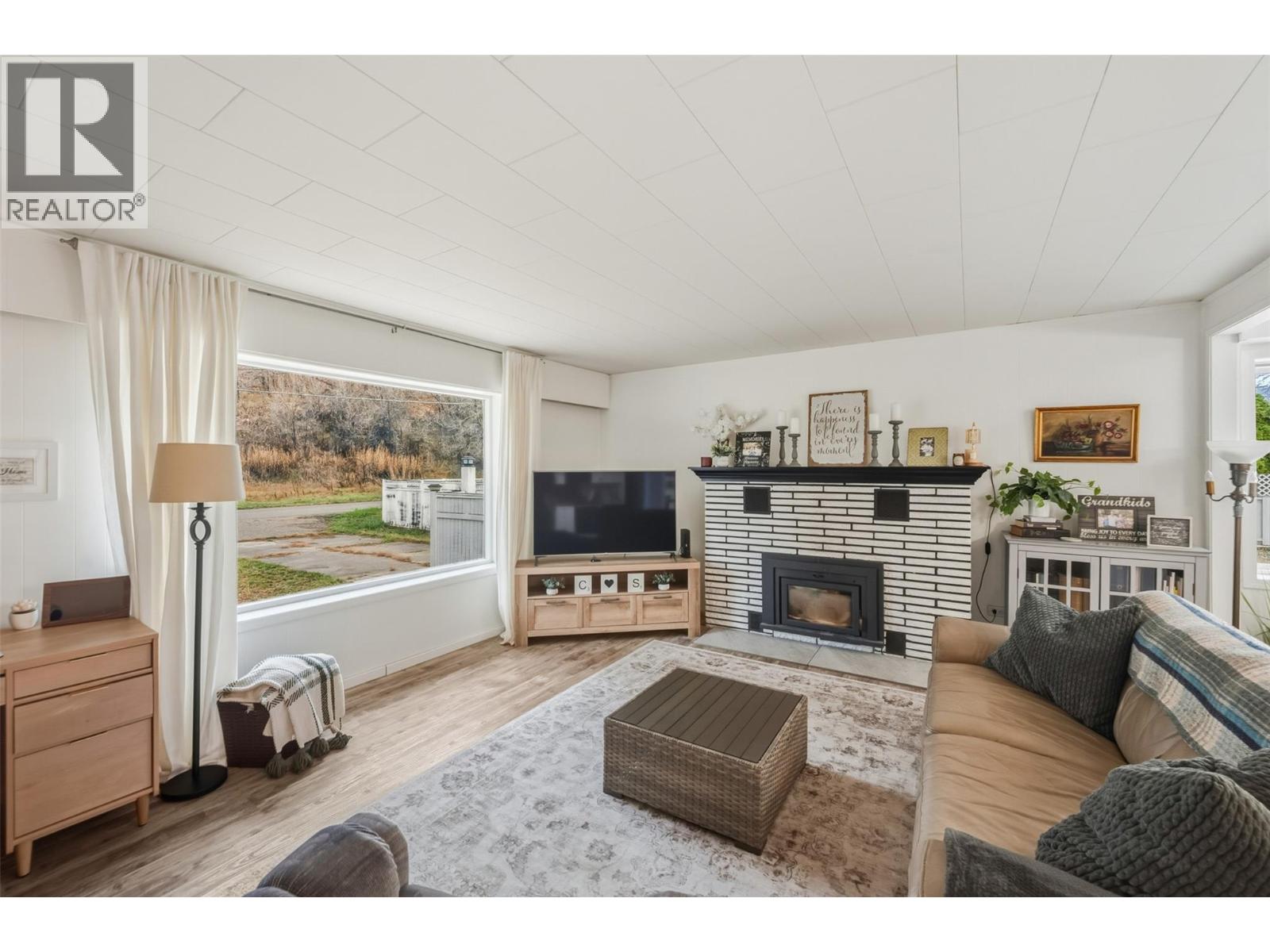 225 Circle Drive, Oliver, BC - Detached Ranch for Sale @ $660K | SoldWell