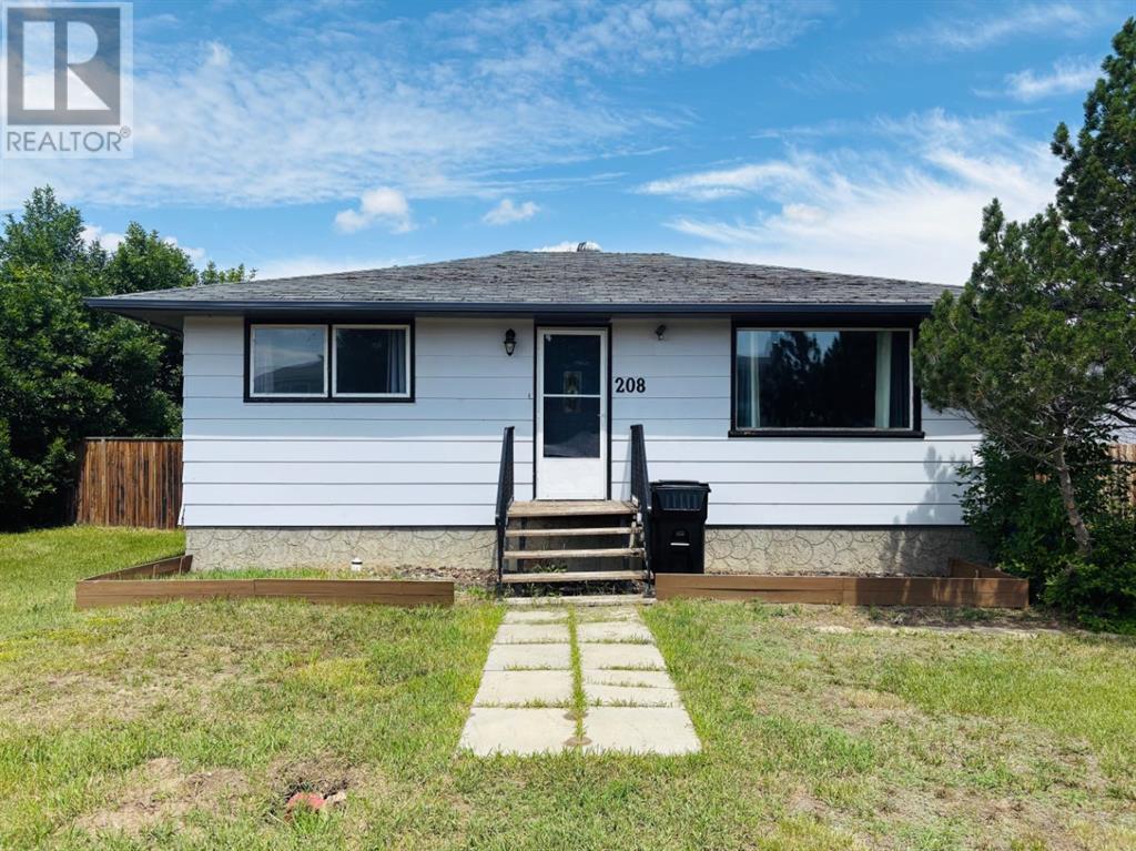 208 5 Avenue E, Oyen, AB - Detached Bungalow for Sale @ $140K | SoldWell