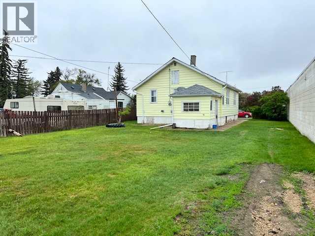 5016 49 Avenue, Forestburg, AB - Detached Bungalow for Sale @ $99K ...