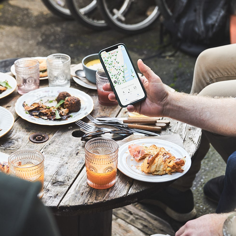 Get around with ease with BIXI application - BIXI Montréal