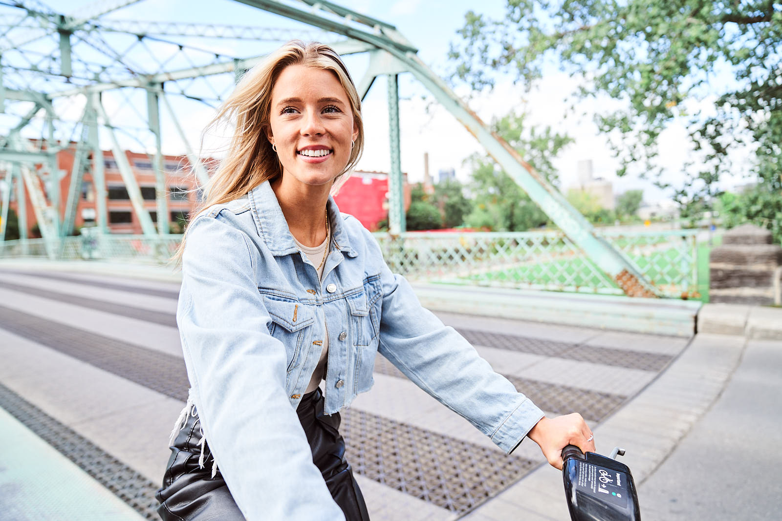 Bike rentals : How does BIXI work? | BIXI Montréal