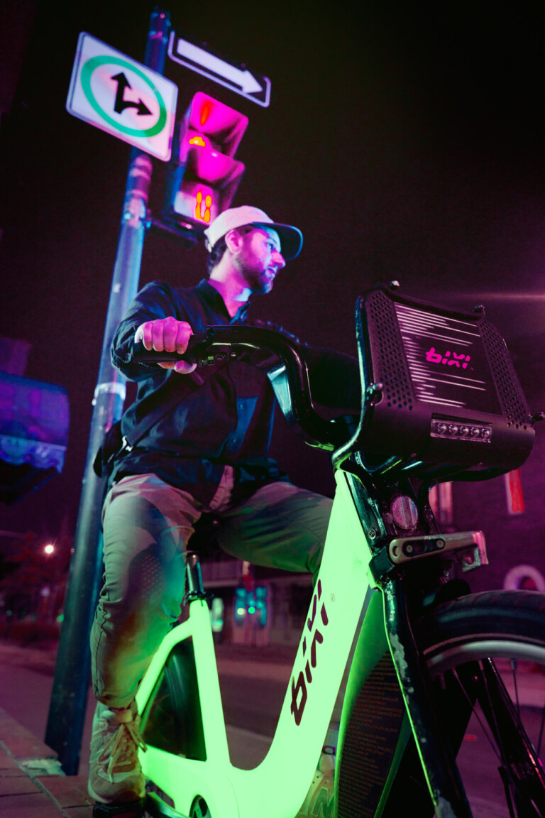 BIXIs that light up the night: why glowing bikes? | BIXI Montréal