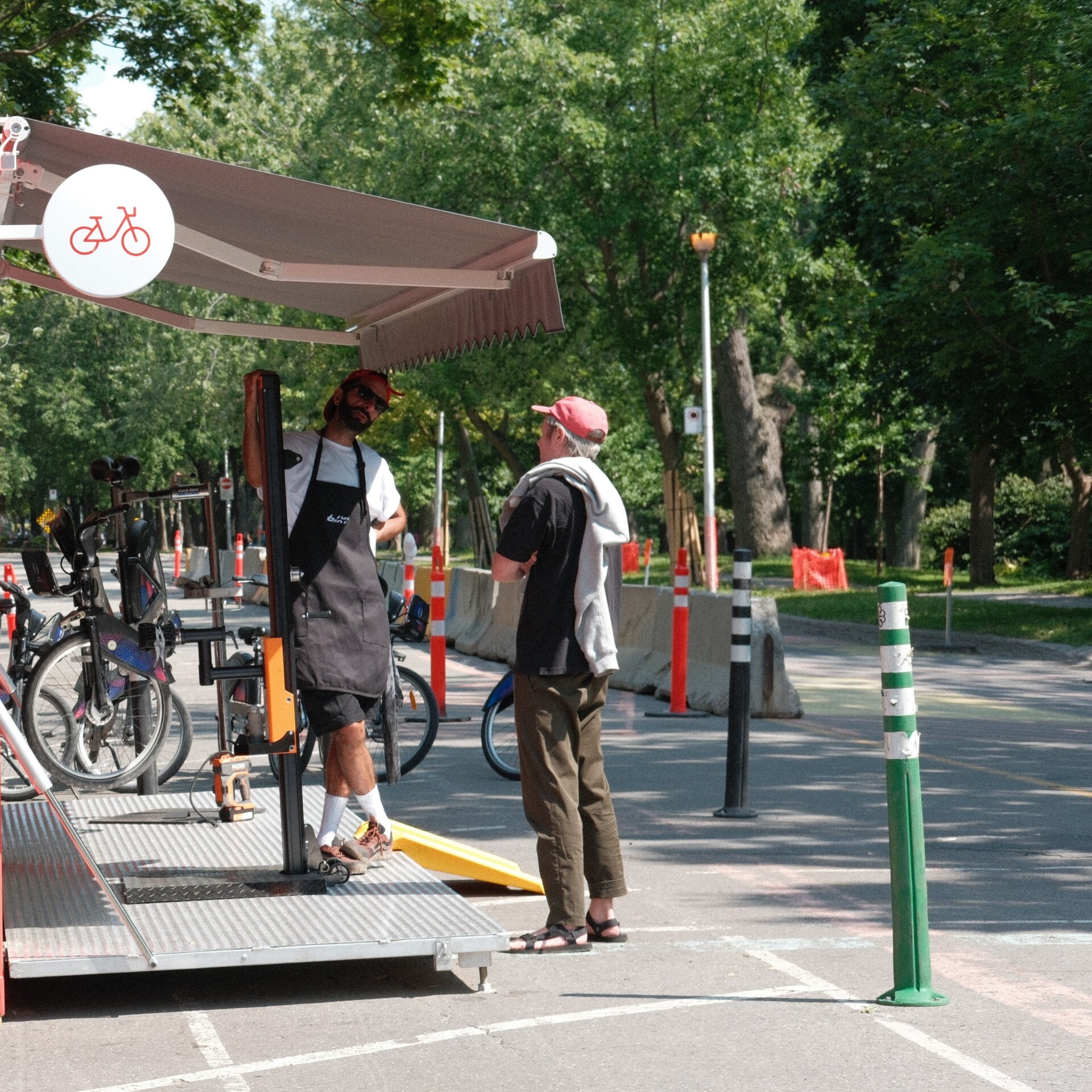 Carrefour BIXI Bike rentals | BIXI Montréal