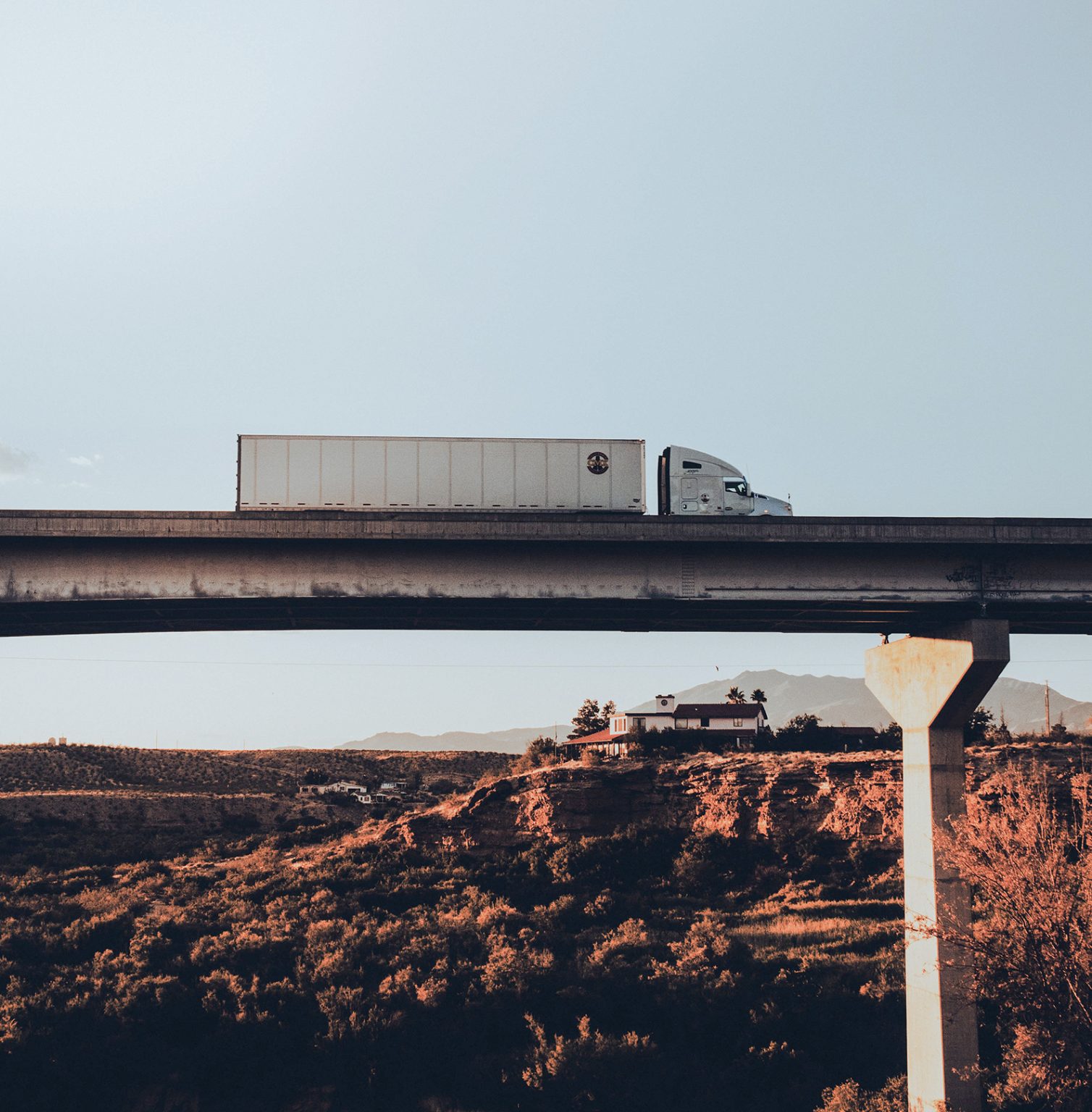 Premium Freight Transport Logistics Solutions & Management - Trans-pro