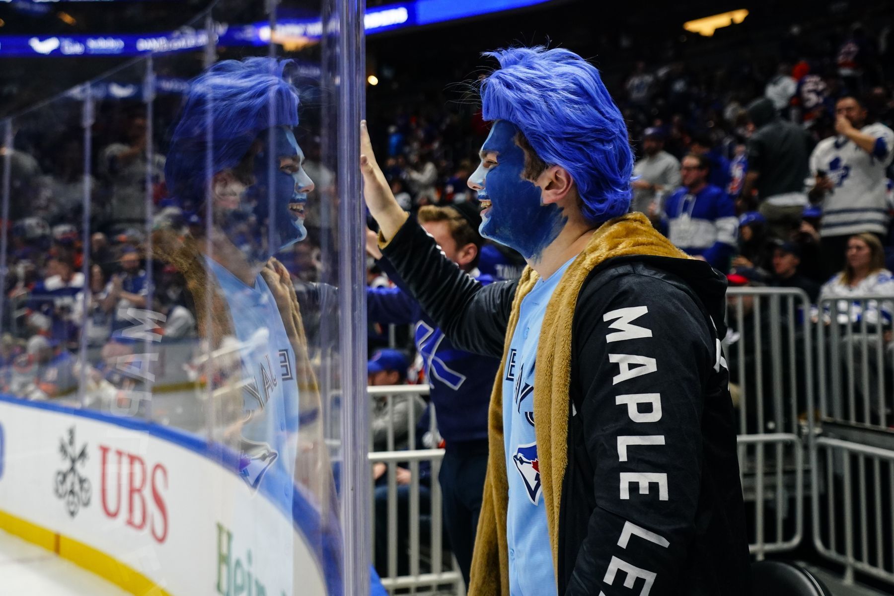10 reasons why hockey fans are the best sports fans - Espresso Mag