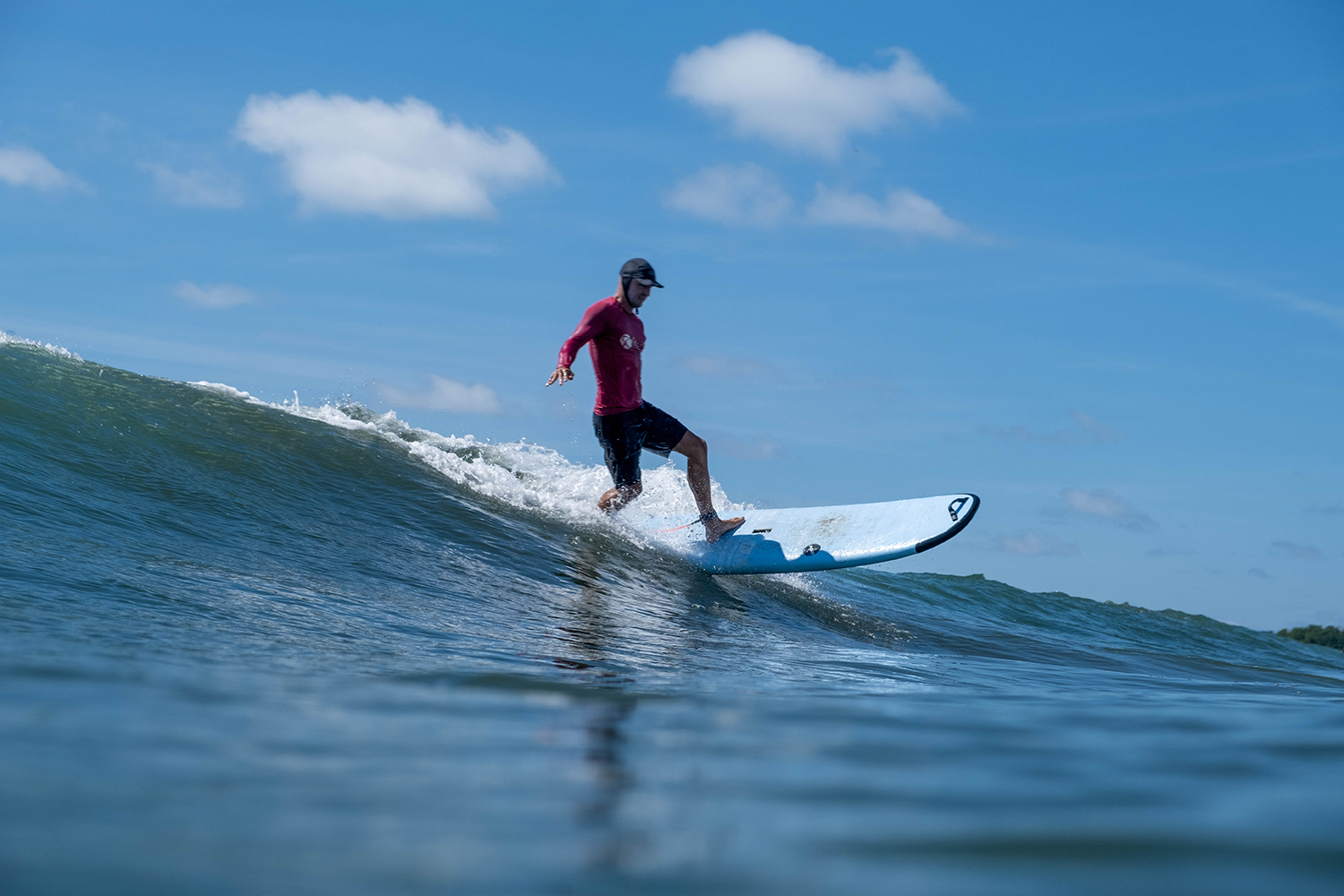 The 6 Best Longboard Surfboards for Beginners